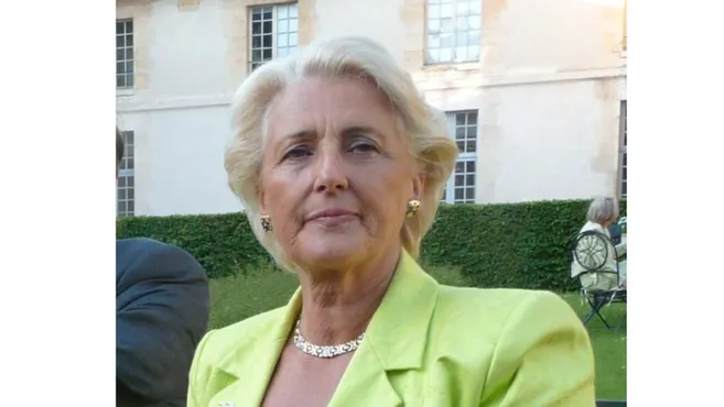 Muriel de Lézardière, maire de Meillant pendant quatre mandats jusqu'en ...