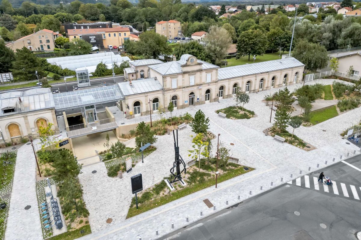"Elle est plus qu'un lieu de passage" : la gare d'Issoire modernisée et ...