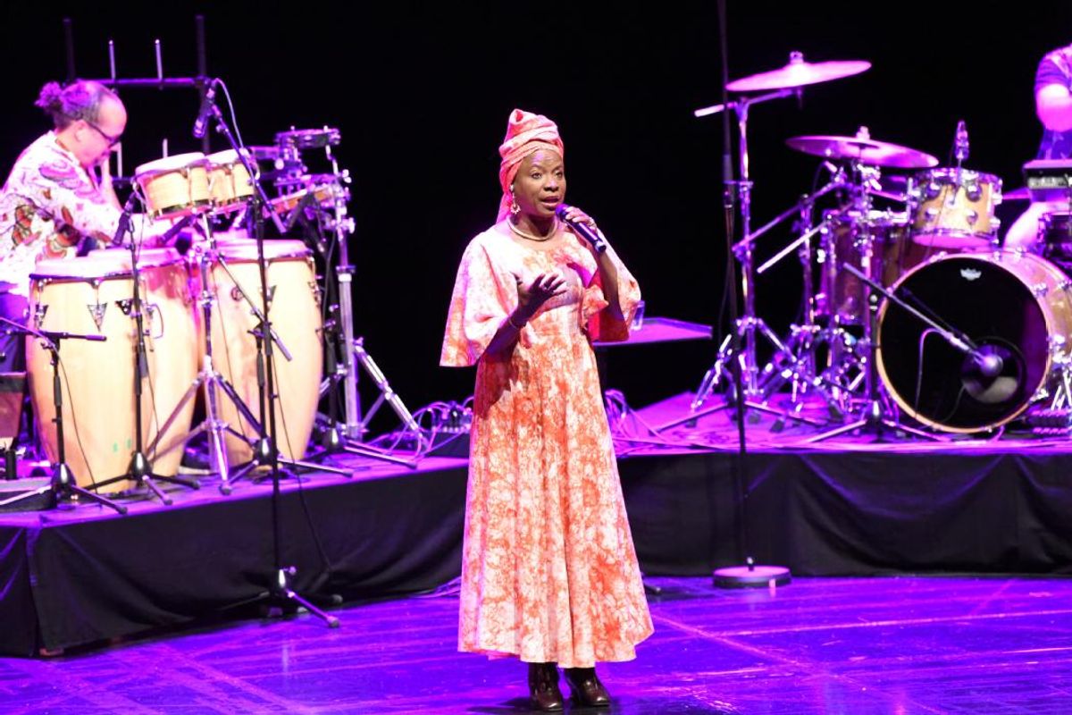 Pharell Williams, Angélique Kidjo, BamBam, Andrea Bocelli chantent pour ...