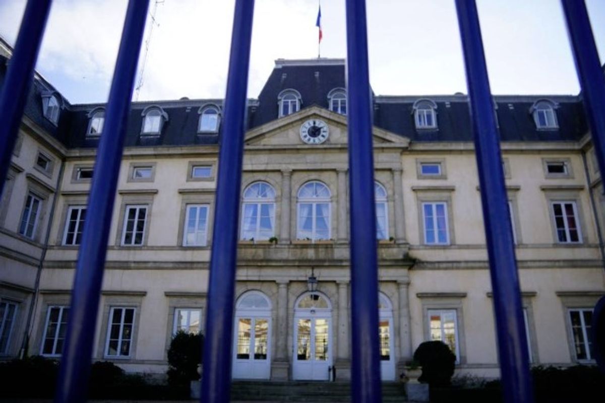 Un rassemblement ce jeudi matin devant la préfecture du Puy-en-Velay ...