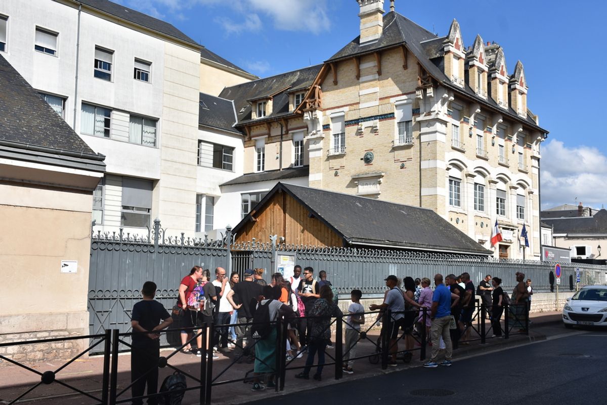 "On a préparé une rentrée classique" : y a-t-il enfin les moyens du ...