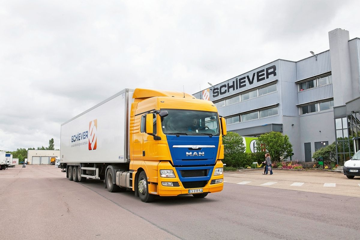 Des salariés du groupe Schiever en grève pour réclamer une hausse des ...