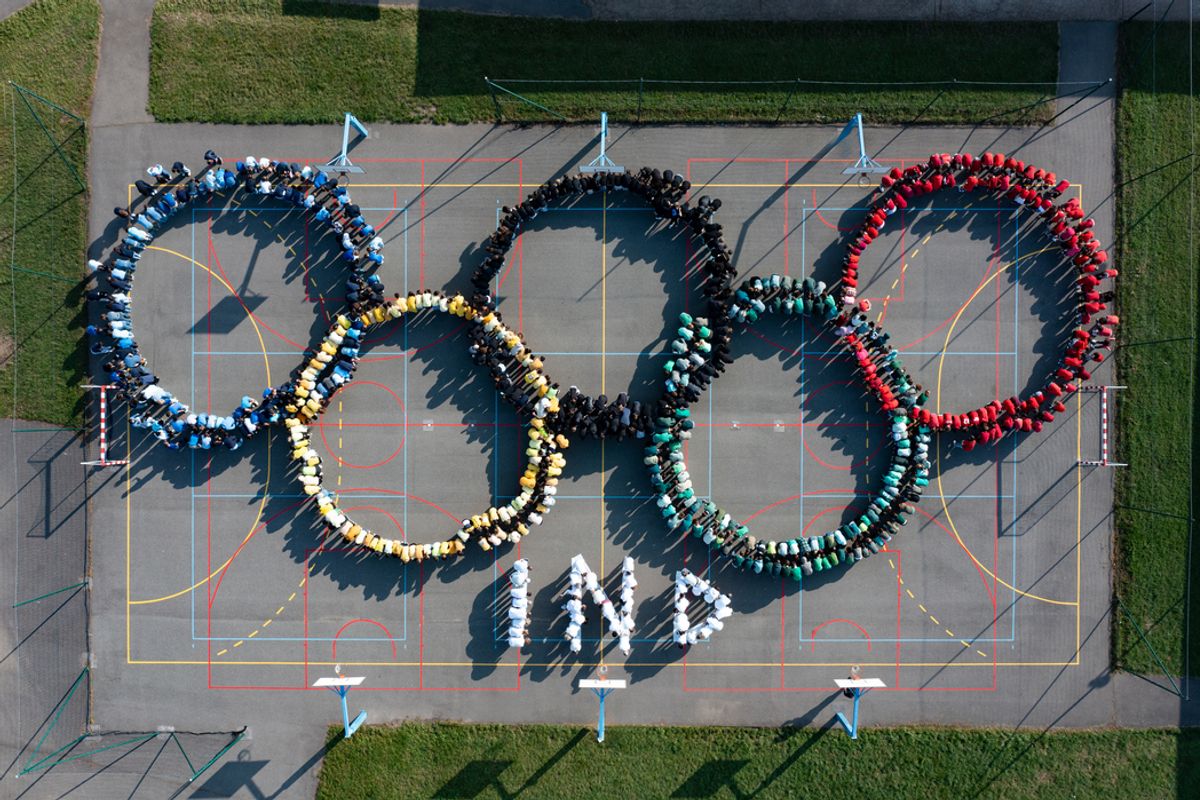 "Amitié, respect, excellence" : quand 629 collégiens de l'Institution ...