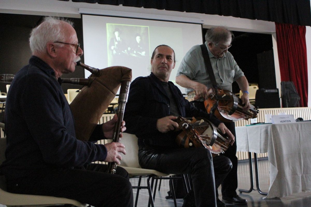 La vielle à roue, un instrument entre histoire et modernité - La Montagne