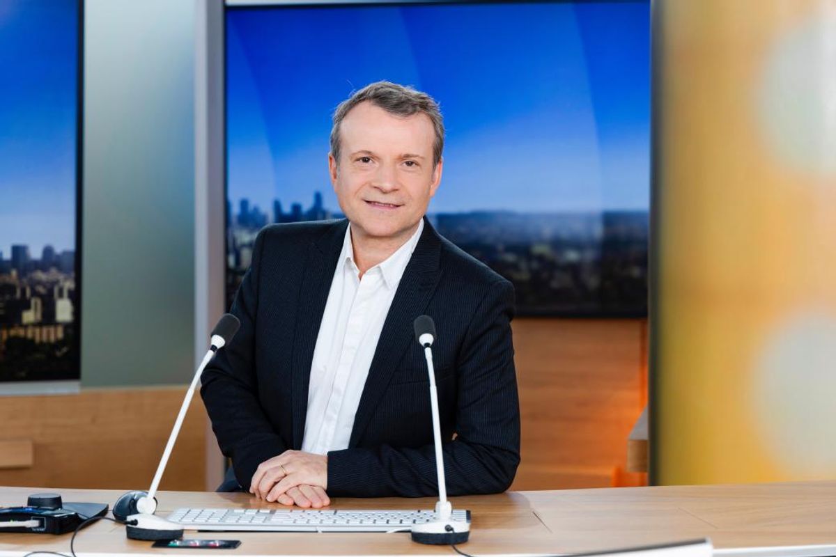 "On fait la même chose que CNews" : la chaîne de TV franceinfo ...