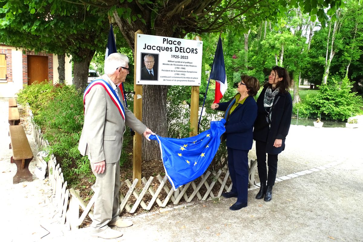 FONTAINE LA GAILLARDE. L'ancienne ministre Martine Aubry à Fontaine-la ...
