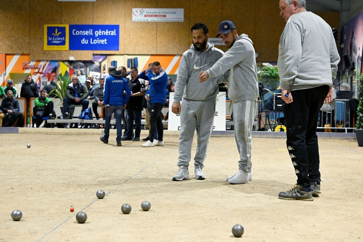 Six des sept équipes du plateau des Masters de pétanque, qui feront ...