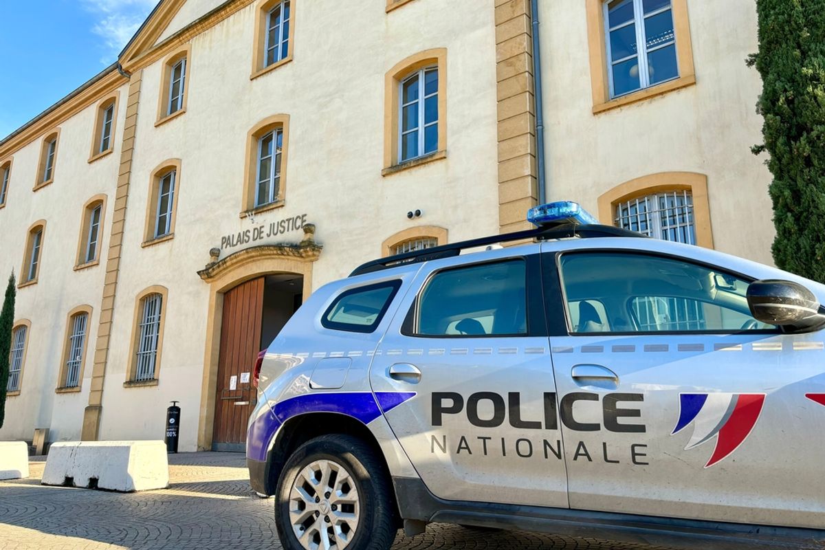 Derrière les barreaux pour des menaces de mort, des insultes et des ...