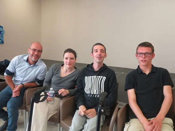 Formation Peva à Lèves : des résidents acquièrent autonomie grâce à un ...