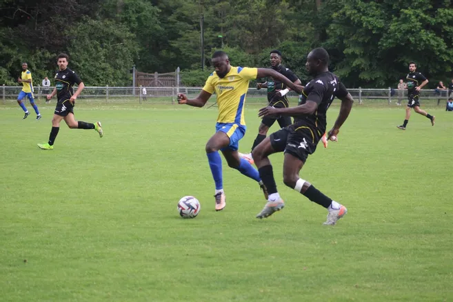 Montargis s'impose face à Trouy grâce à Camara dans les derniers ...