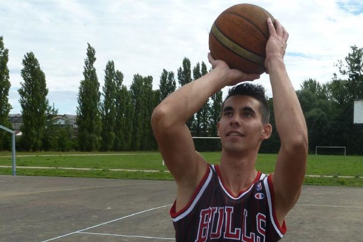 [Mon idole] Mathieu Lucas rêve de smasher comme Michael Jordan - L ...