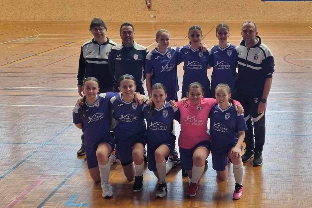 VEZEZOUX. Beau parcours pour les footballeuses U15 - La Montagne