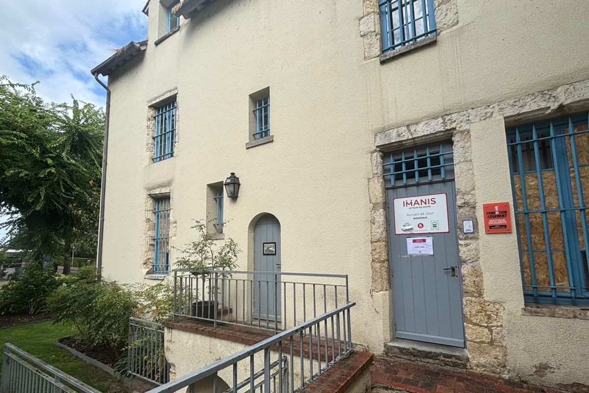 Violences et dégradations à l'accueil de jour d'Imanis à Montargis : un ...