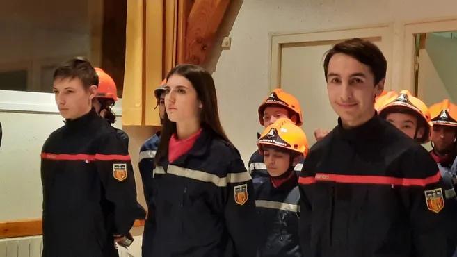 Trois jeunes pompiers actifs - La Montagne