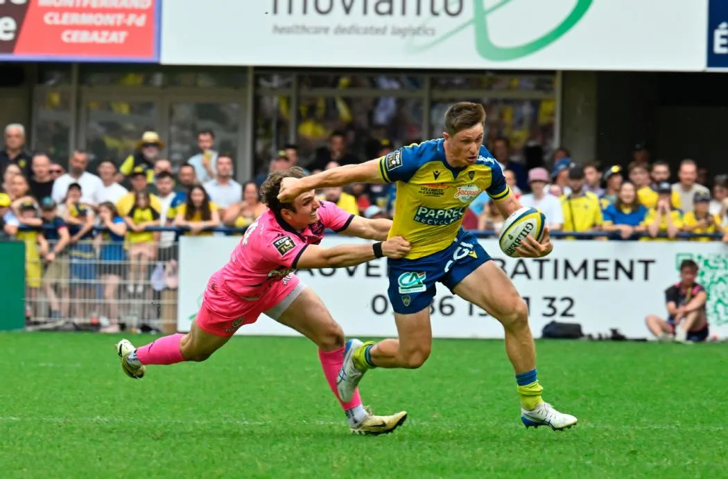 Bilan des joueurs de l'ASM Clermont : à l'arrière, Alex Newsome en ...