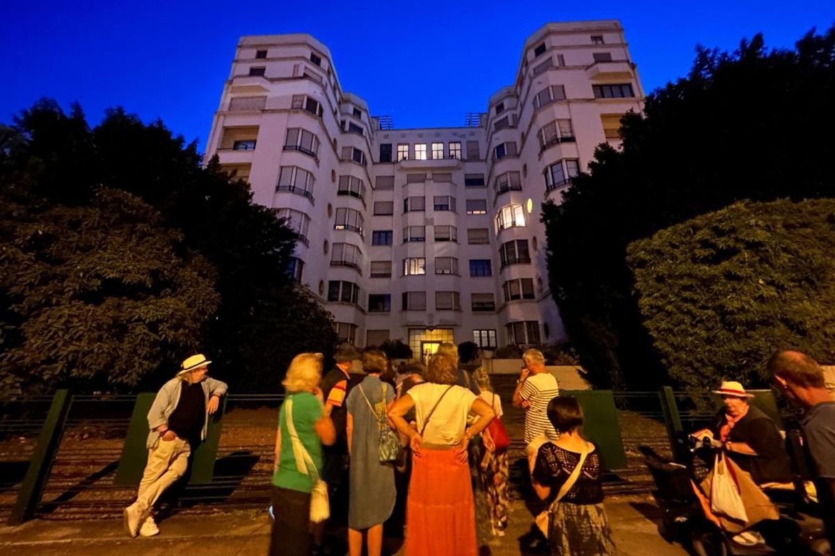 La nuit, les façades de Roanne livrent tous leurs secrets et leurs ...