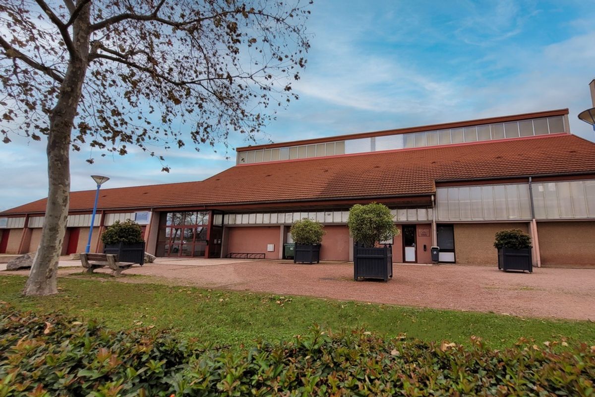 Les tarifs de locations de salles à la hausse - Le Pays Roannais