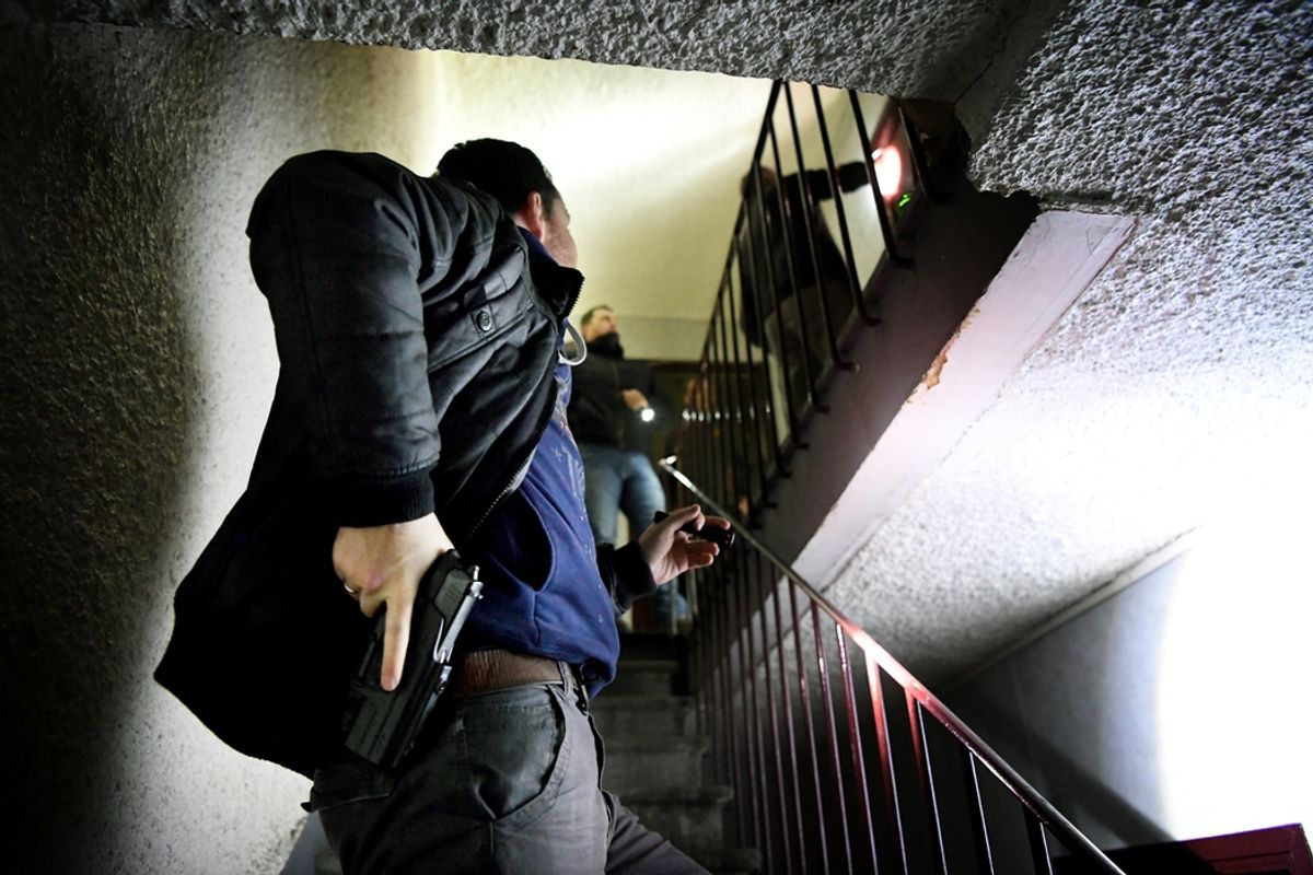 Les méthodes de trois policiers de Montluçon devant la justice - La ...