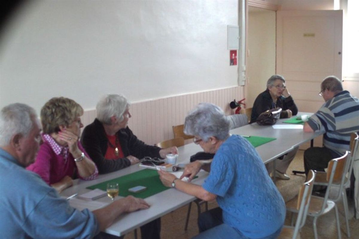 PREGILBERT. Dix-huit doublettes ont tapé la belote - L'Yonne Républicaine