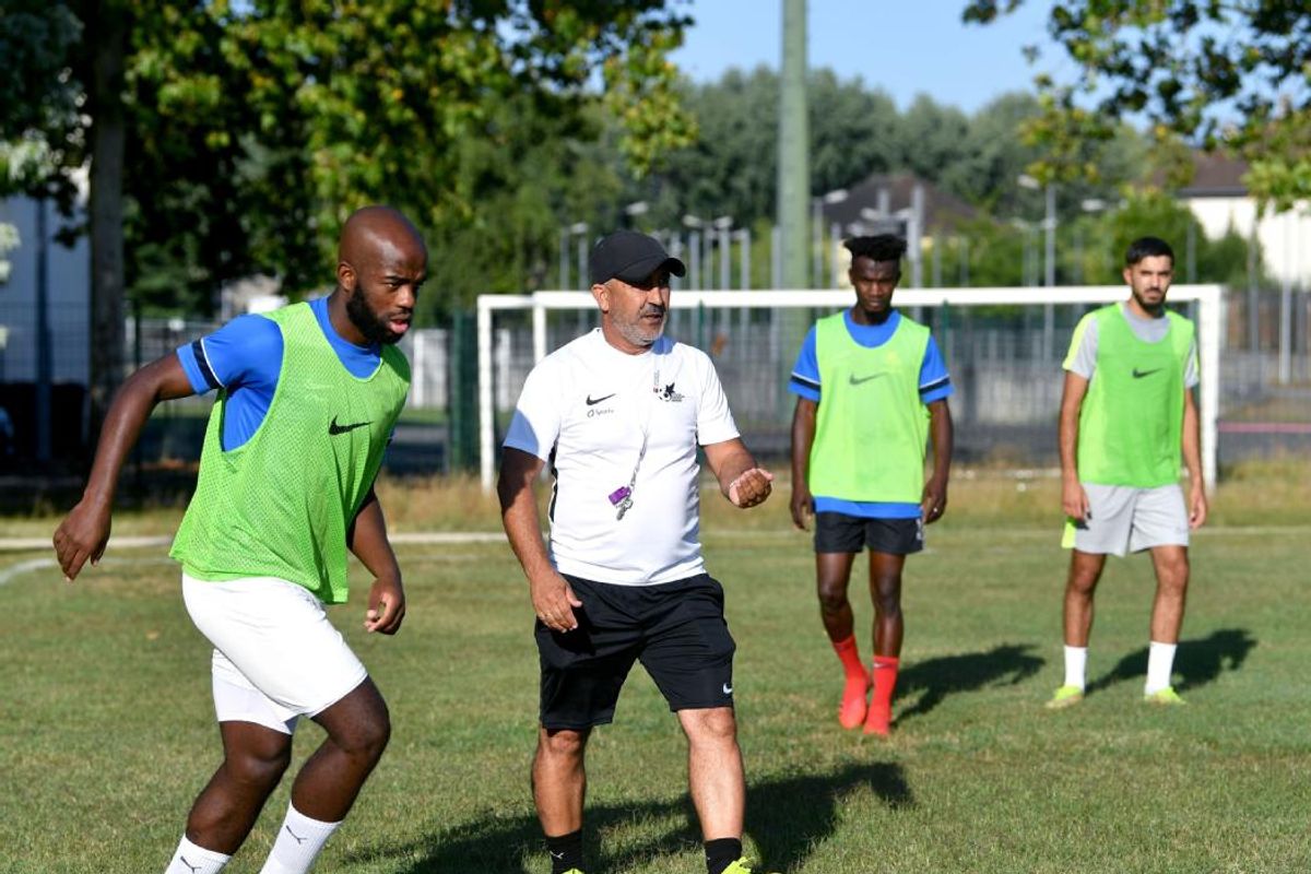 Aziz Elaz et l’ESA Brive ont repris - La Montagne