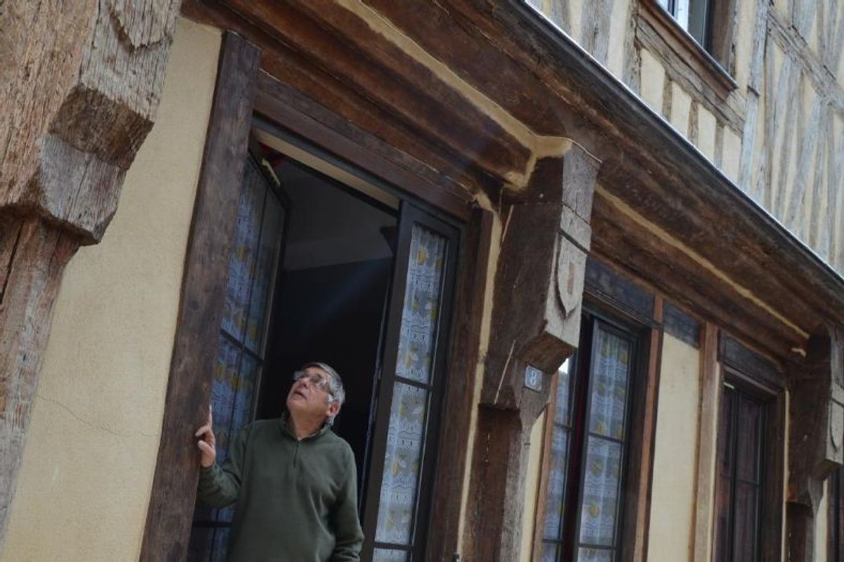Jacques, Simone Taranne et Jacques Renard vivent dans d'anciennes ...