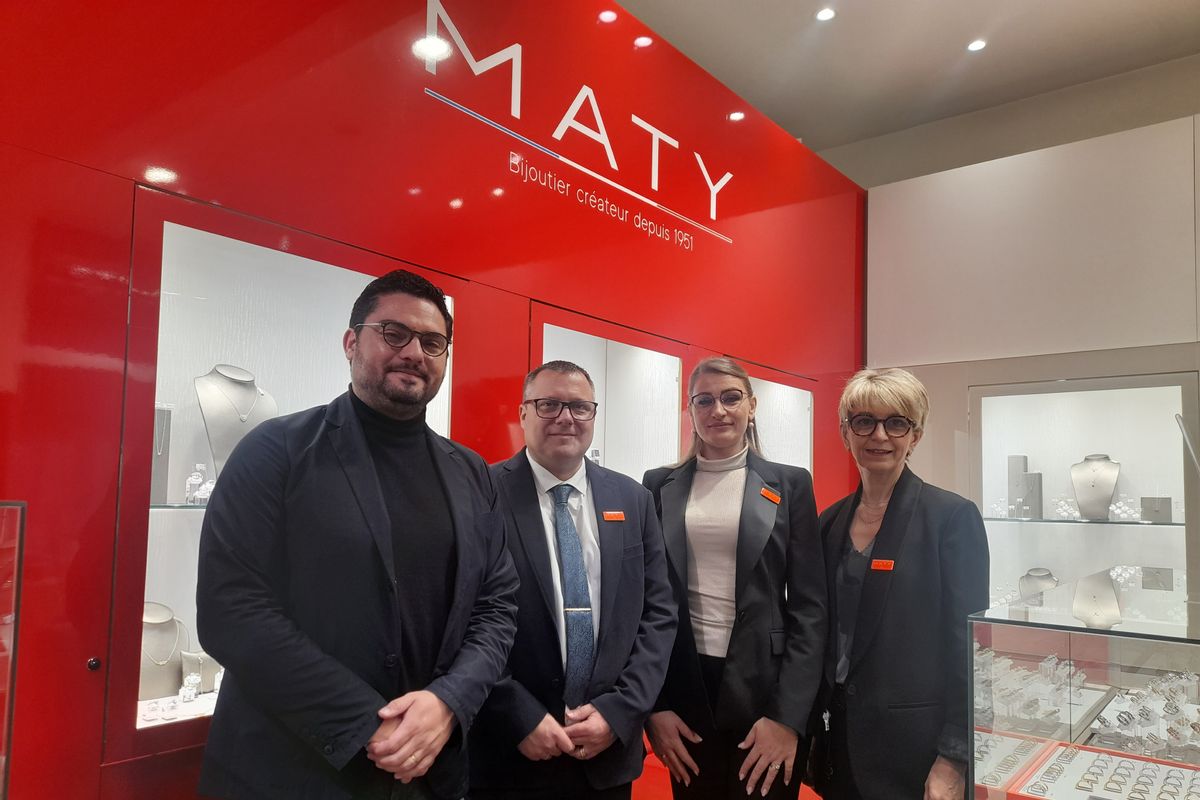 La bijouterie Maty a ouvert ses portes rue Pelvoysin à Bourges - Le ...