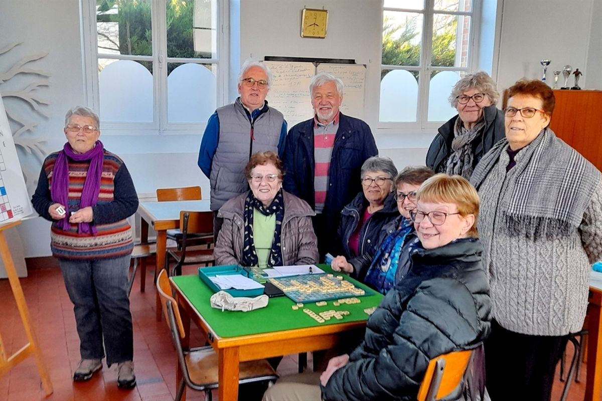 Le jeu de Scrabble unit les seniors - La République du Centre