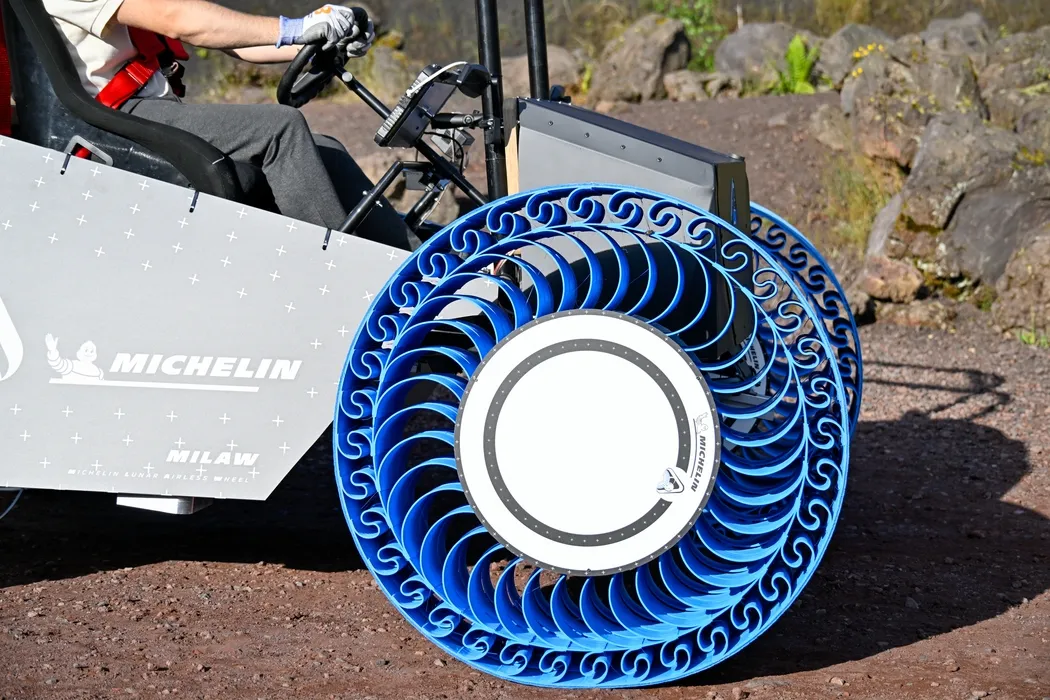 La roue lunaire de Michelin distinguée avant même de savoir si le ...