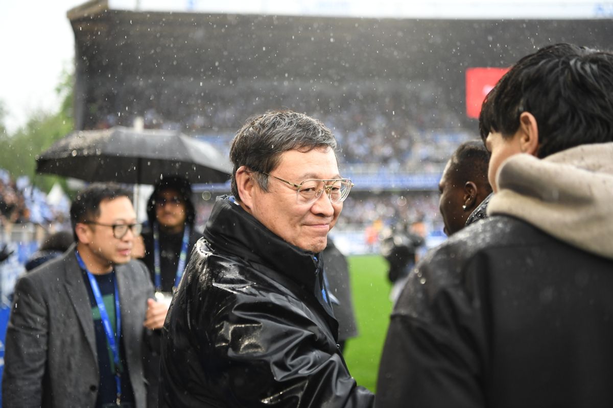 "Devenir un vrai club de Ligue 1" : le propriétaire de l'AJA James Zhou ...
