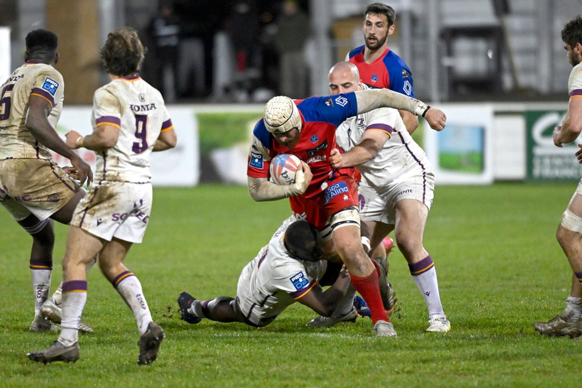 Martial Rolland (Aurillac) après la victoire étriquée sur Angoulême ...
