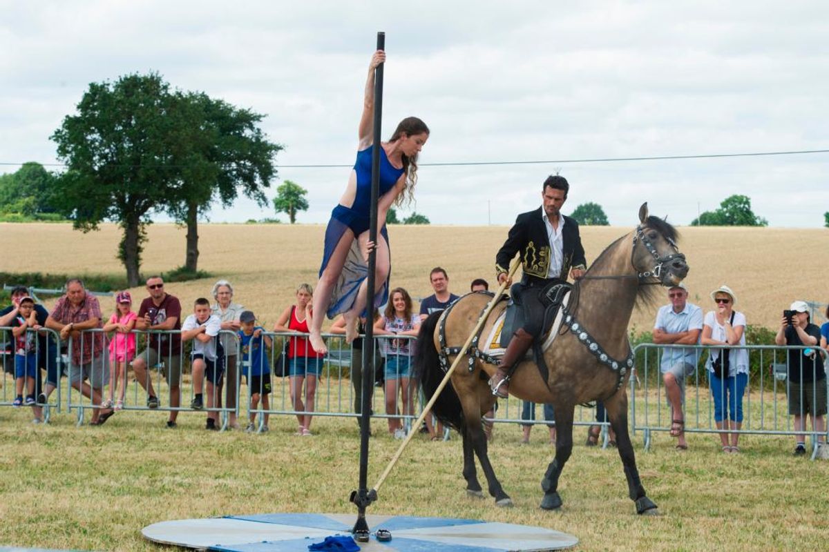 Fête du boeuf de Chamblet : le spectacle pyrotechnique, le feu de la ...