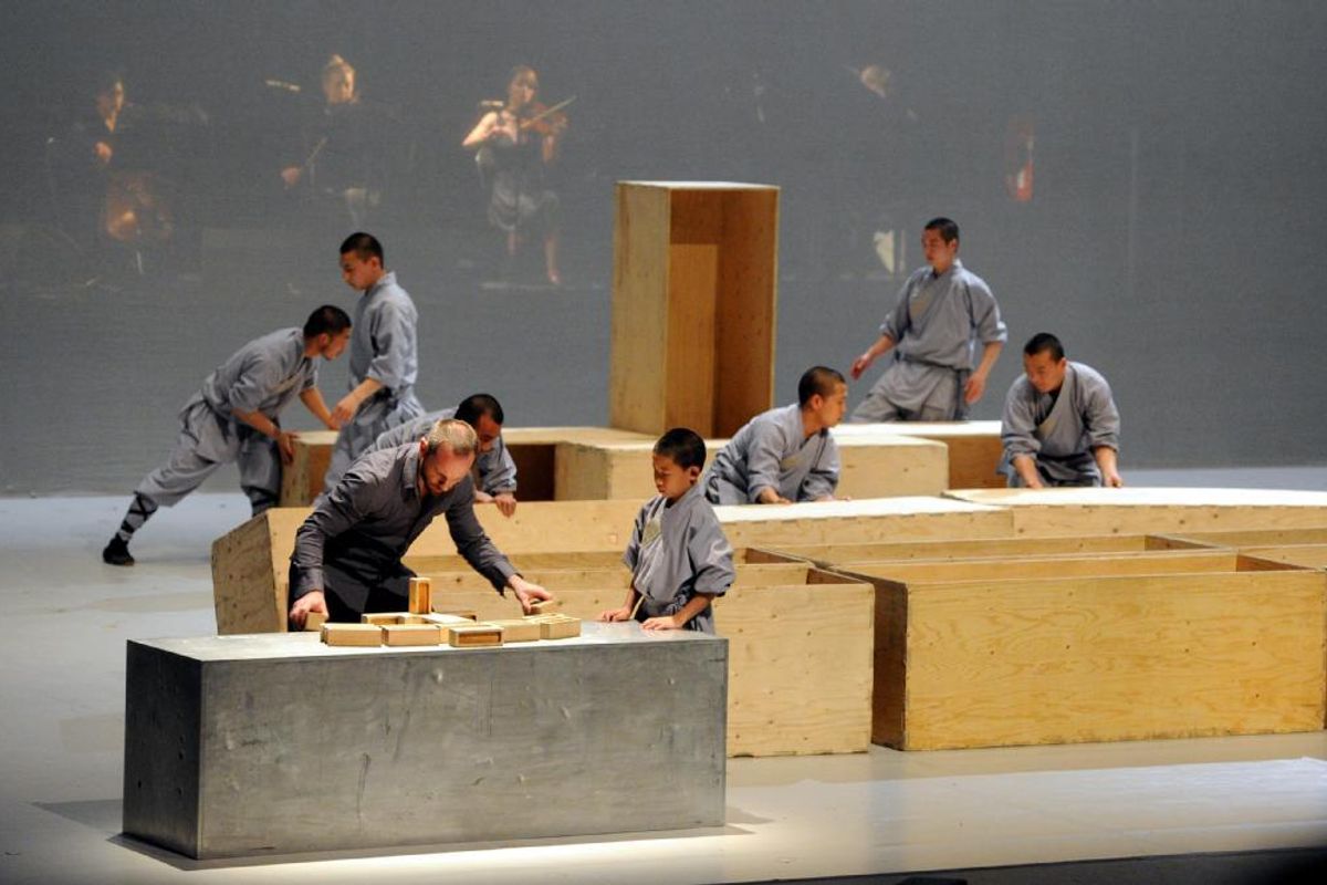 Sutra, de Sidi Larbi Cherkaoui, hier soir (et ce soir), à la Maison de ...
