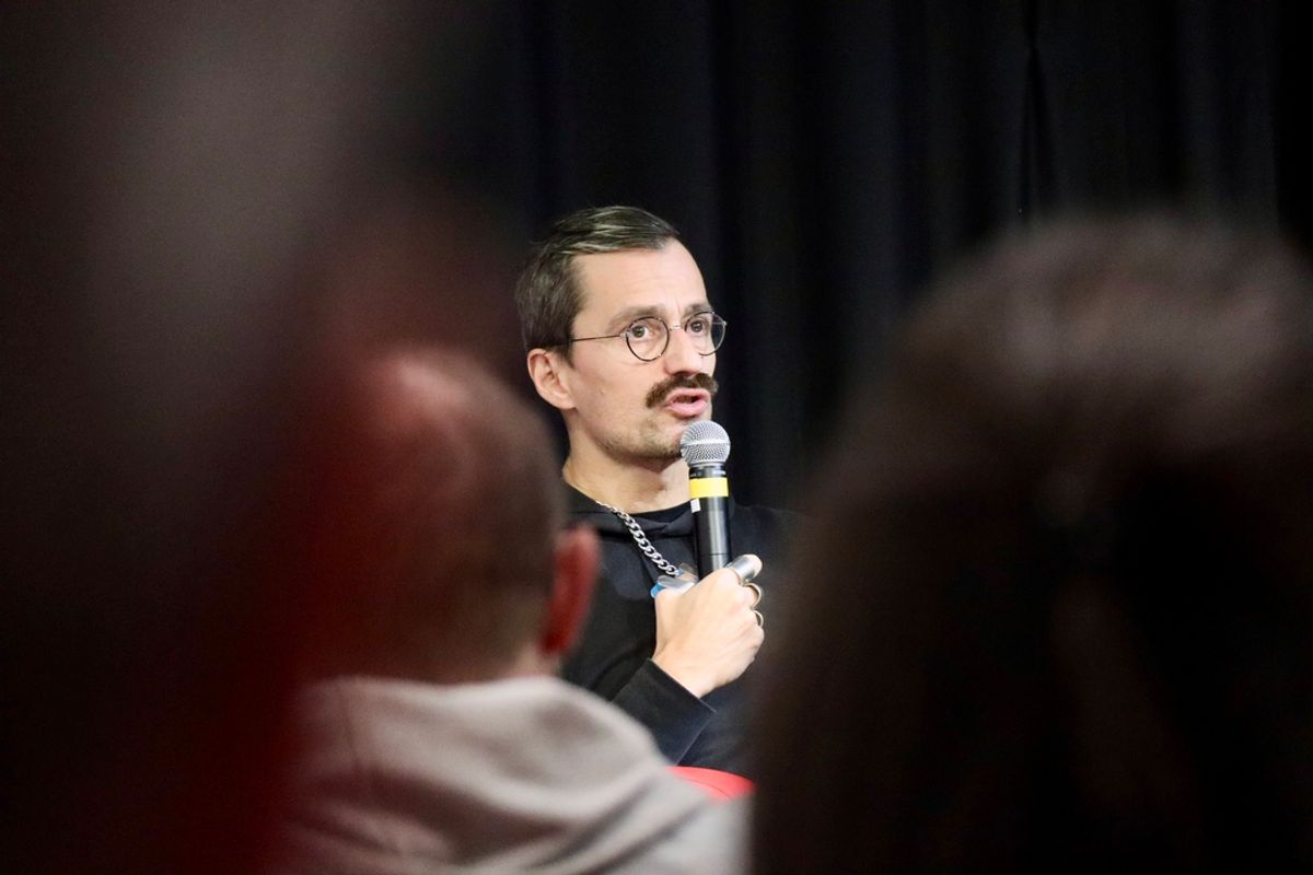 Nicolas Martin, auteur du roman de science-fiction Fragile/s, n'a pas ...
