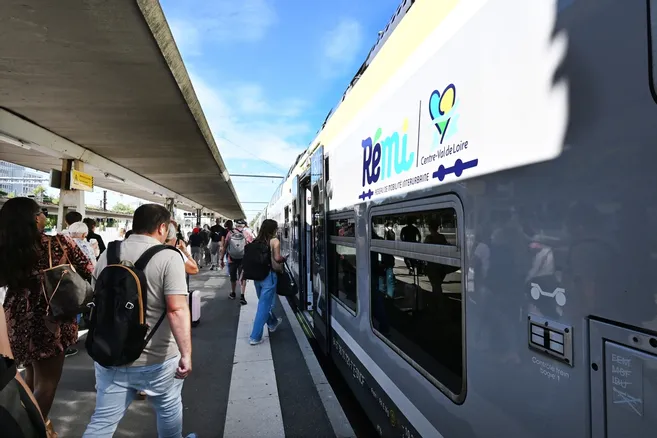 Une personne heurtée par un train dans le Val de Marne, la circulation ...