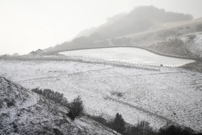 Les premières neiges sont tombées sur les monts du Cantal - La Montagne