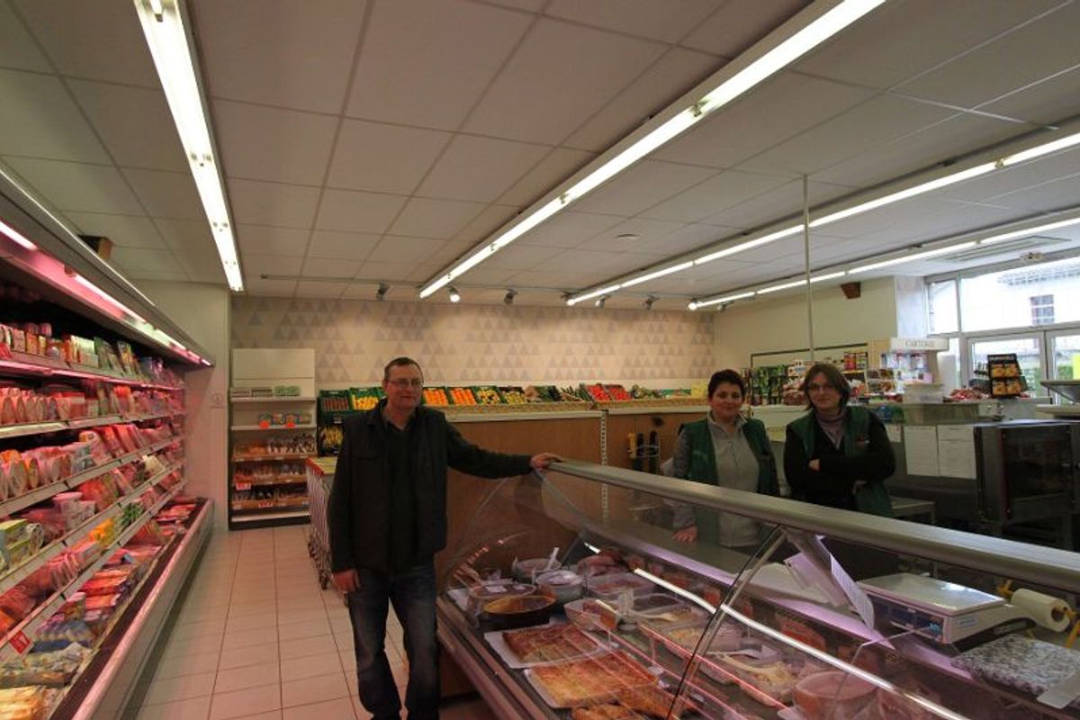 Ip Horaires d'été à la superette - La Montagne