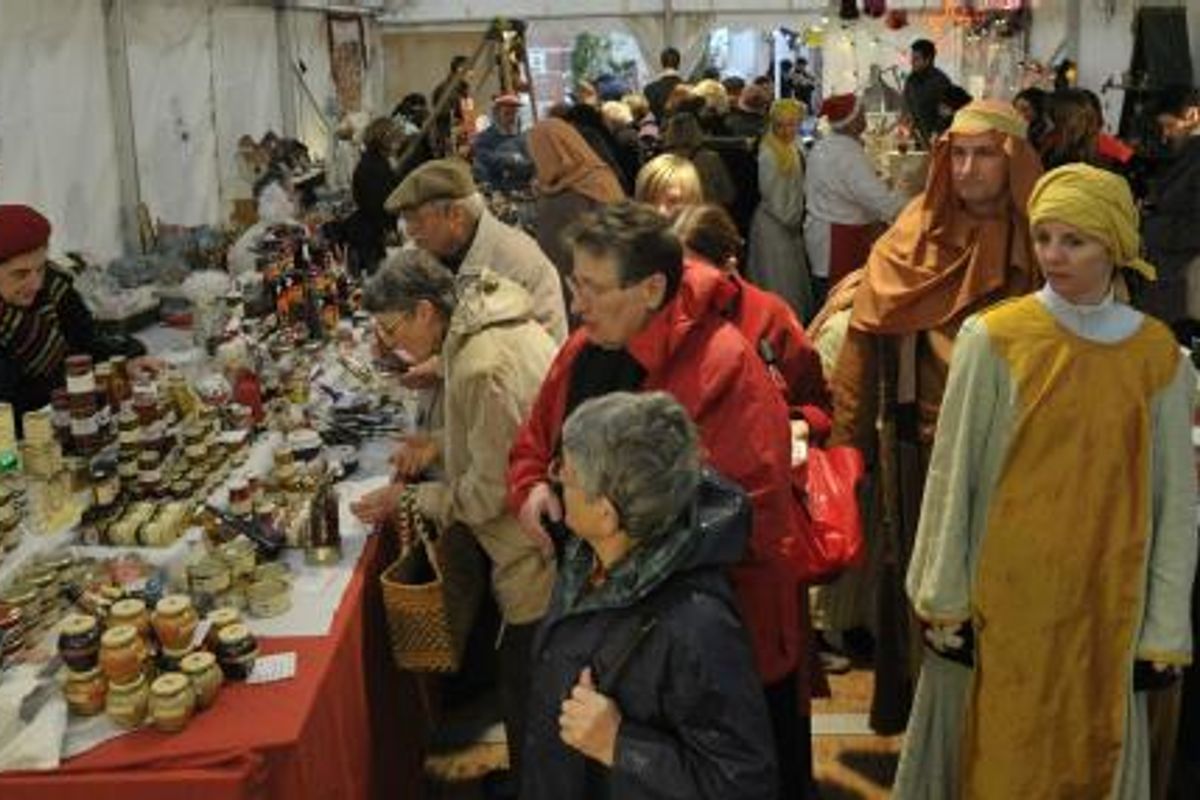 Marché de Noël de Meyssac : une vision enfin tendre de la fin d'année ...