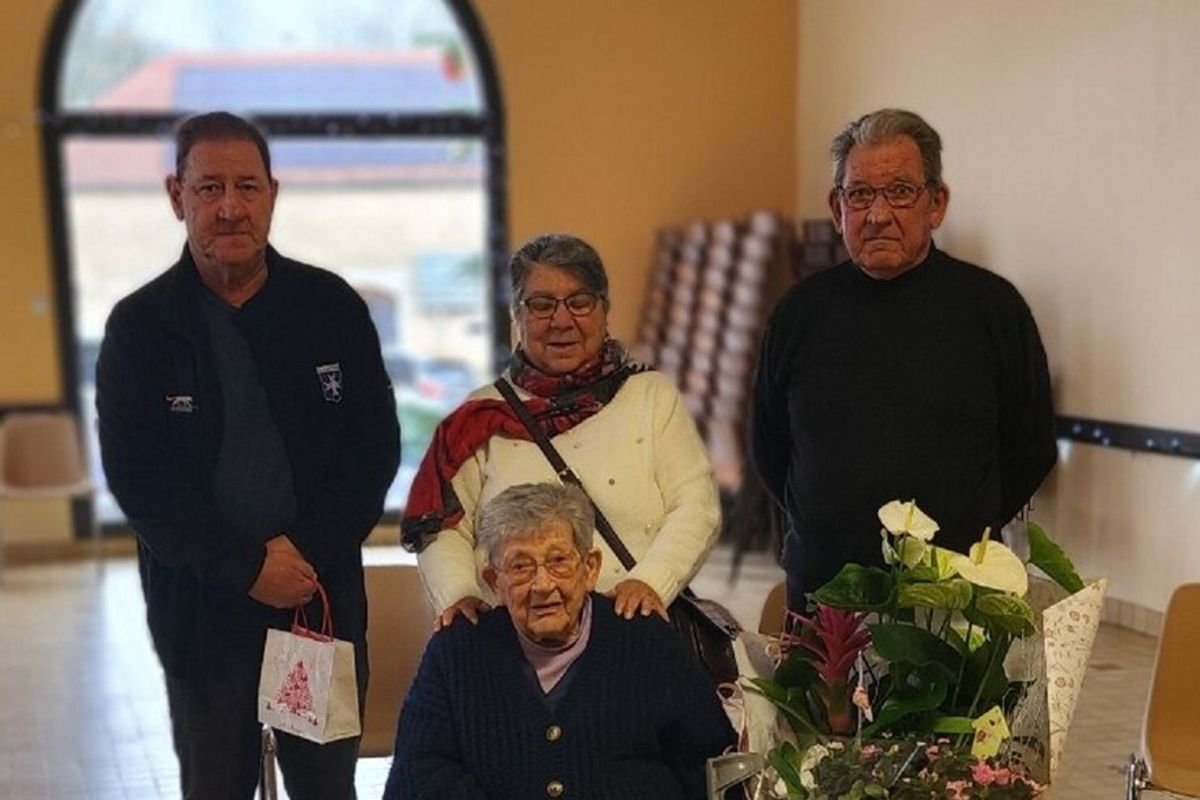 MAILLY LA VILLE. Hélène Charles a fêté ses cent printemps - L'Yonne ...
