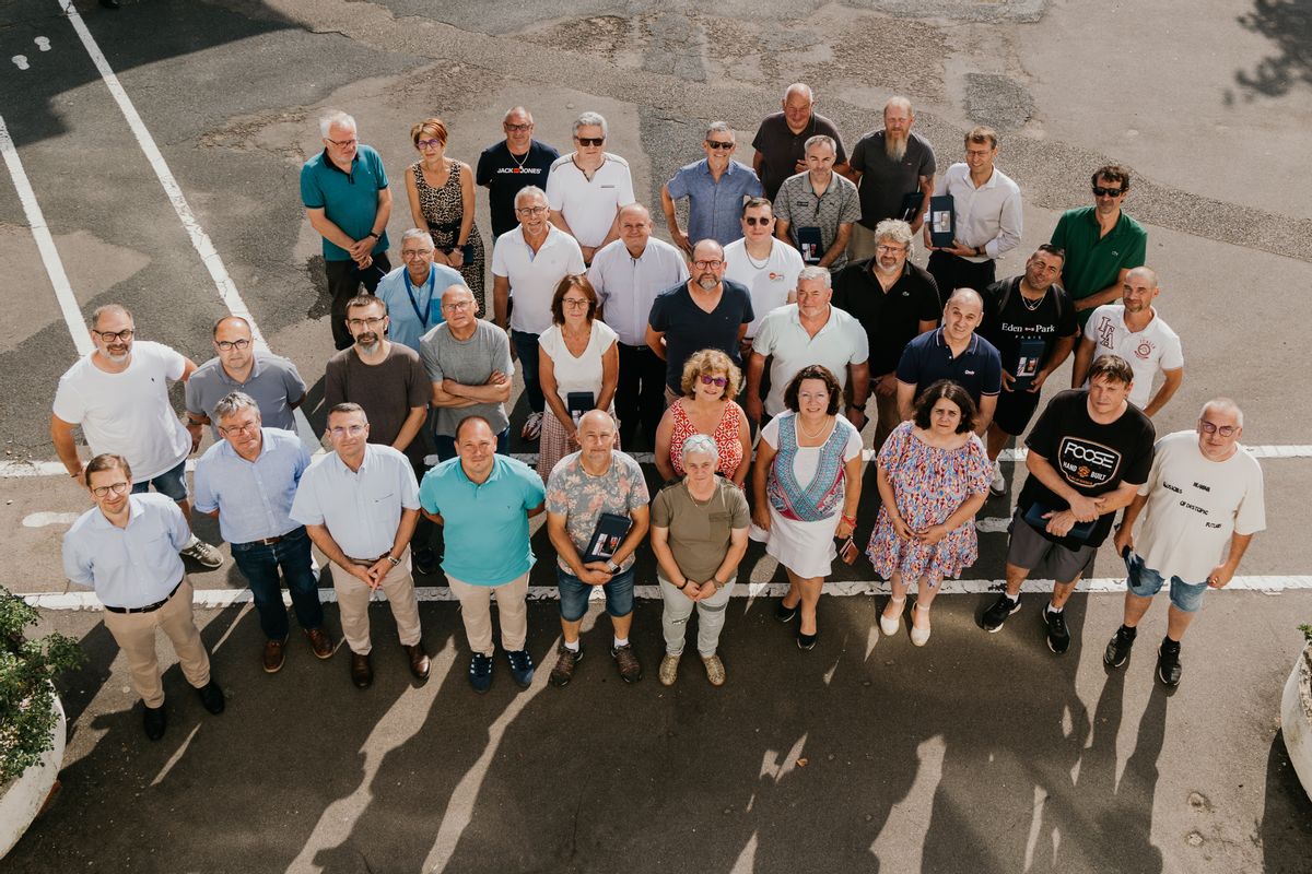 Des médailles du travail pour 46 salariés de l'entreprise Aperam à ...