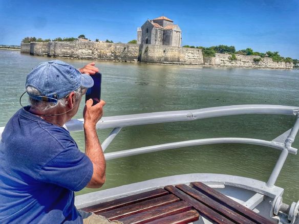 Découvrez les villages de l'estuaire de la Gironde avec Meschers-sur ...