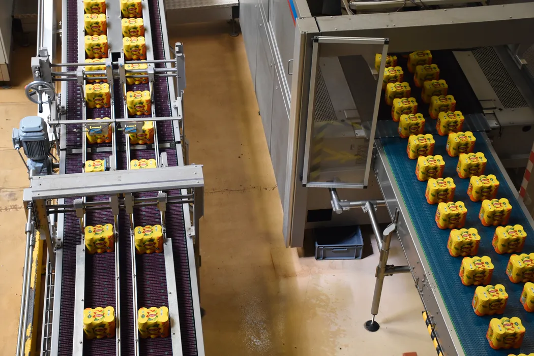 À Saint-Alban-les-Eaux, Refresco investit pour l'avenir avec une ...