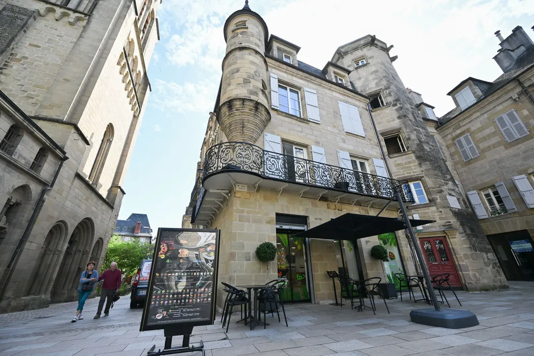 Eat Salad à Brive : pourquoi le restaurant qui vient d'ouvrir en centre ...