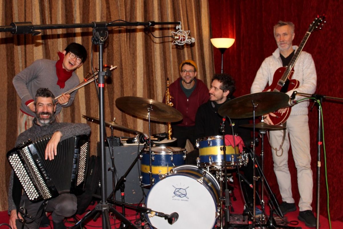 Dragon Flowers, un cocktail de genres - Le Pays Roannais