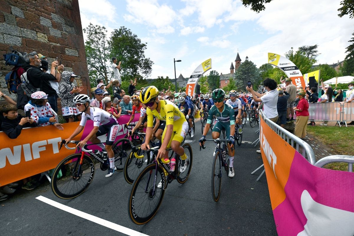 Comment la commune d'Ambert se prépare à l'arrivée du Tour de France ...