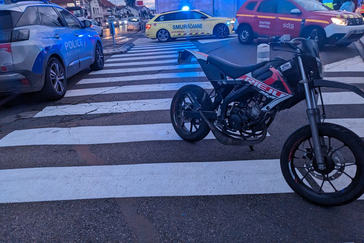 Un jeune cyclomotoriste renversé à Roanne, l'automobiliste a pris la ...