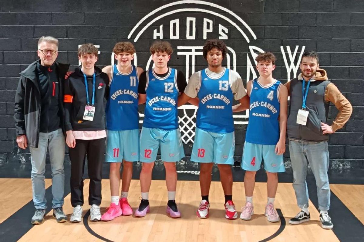 Les joueurs de Carnot à Lille - Le Pays Roannais