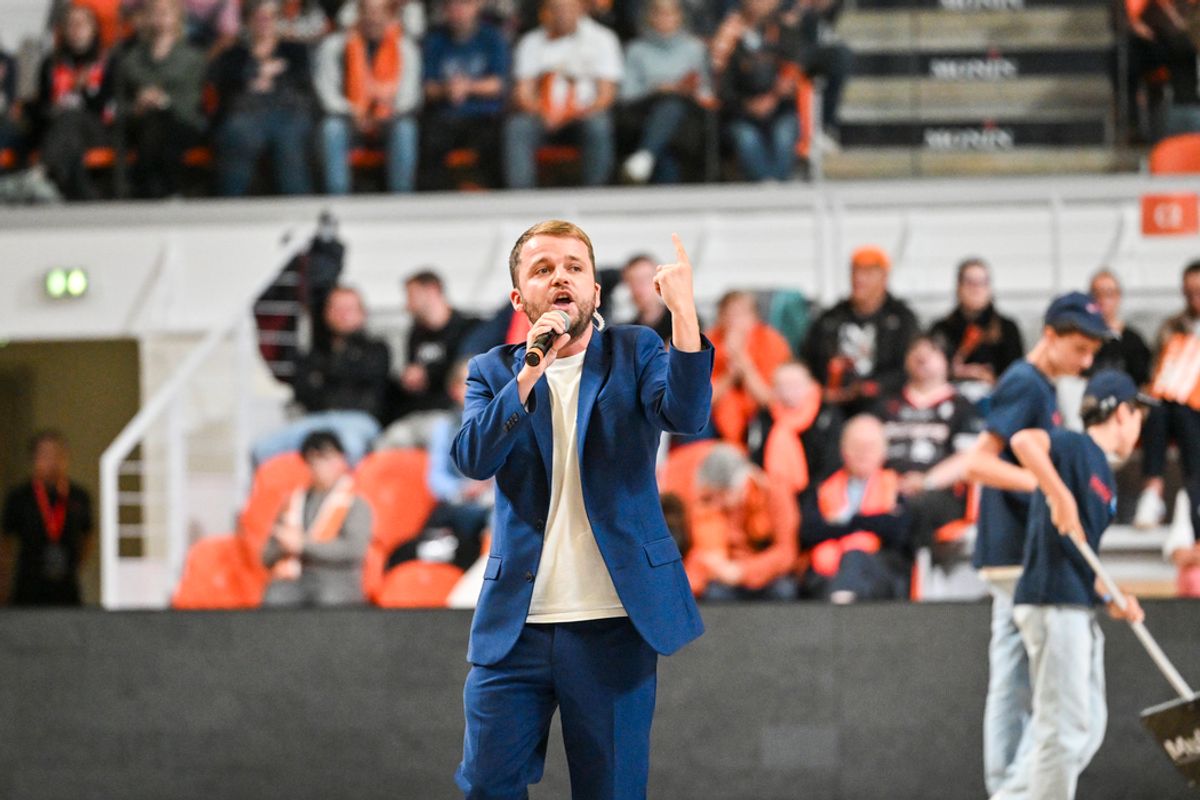 Kevan Legendre, un speaker au centre du derby du Centre entre Chartres ...