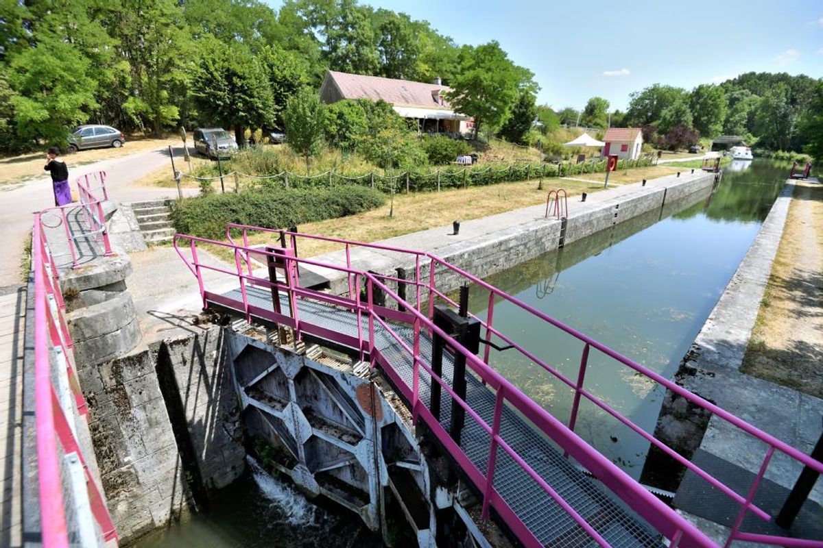 Site en pleine renaissance, l'écluse des Dames à Prégilbert a fermé ses ...