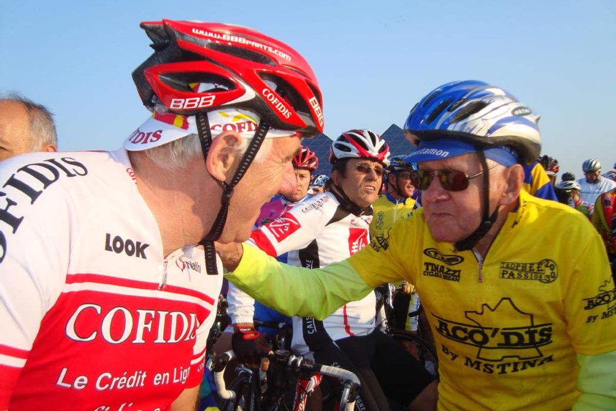 Roger Walkowiak, plus ancien vainqueur du Tour de France, avait des ...
