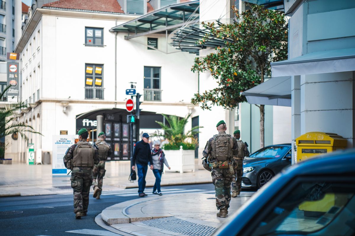 Plan Vigipirate renforcé : des militaires de l'opération Sentinelle ...